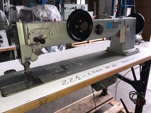 Used industrial sewing machines : DURKOPP-ADLER 221-76-273