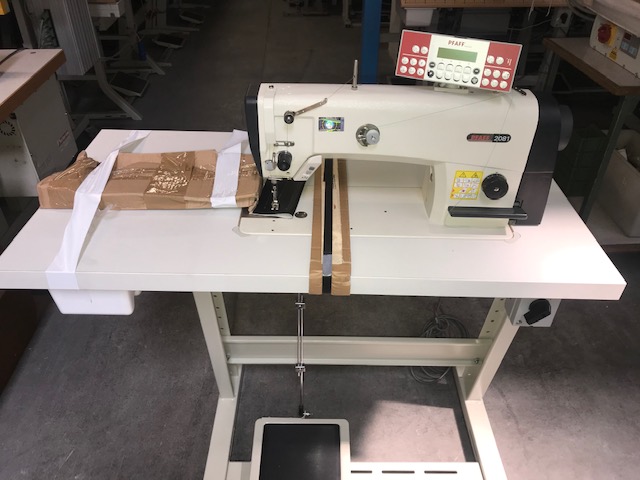 1 needle lockstitch with needle feed : PFAFF 2081-G-900-24