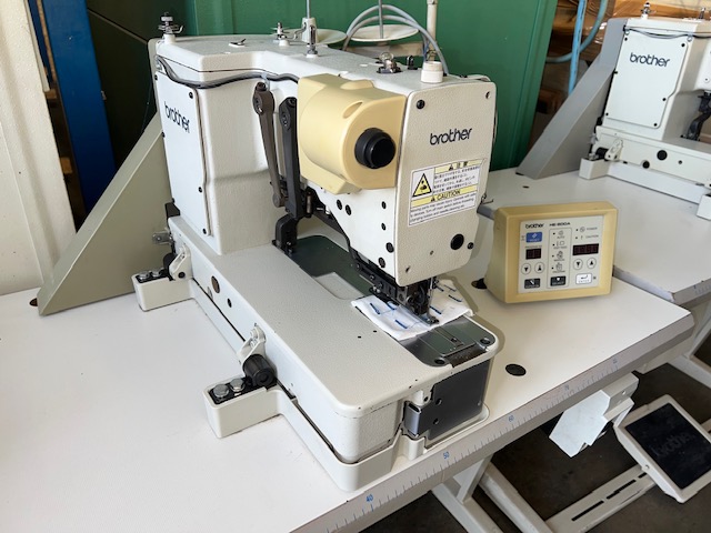 Buttonholing machines : BROTHER HE-800A-3